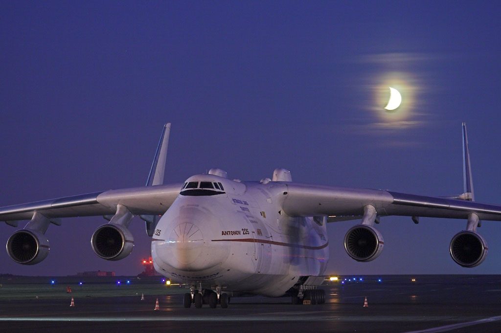 Antonov 225 Mriya Pictures